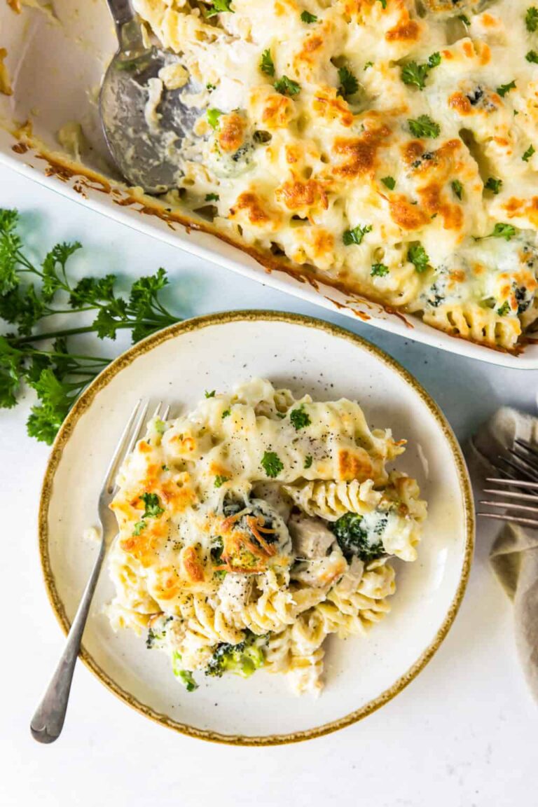 20 Easy Valentine’s Dinner Ideas Couples and Families Will Love - Sweet ...