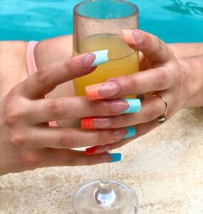 20+ Spring Nail Designs You'll Want to Copy - Sweet Money Bee
