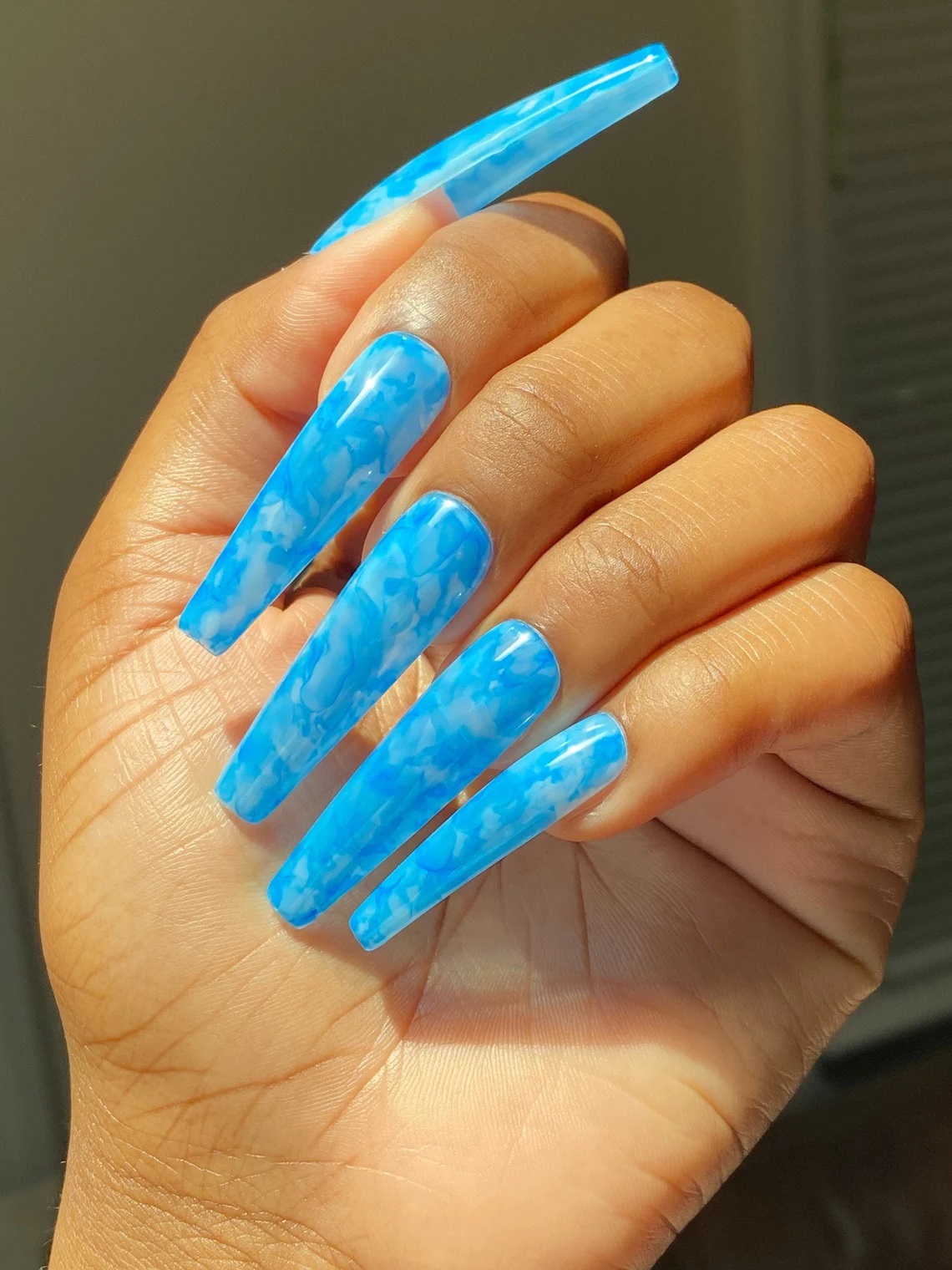 20+ Light Blue Nail Designs You Must Try - Sweet Money Bee