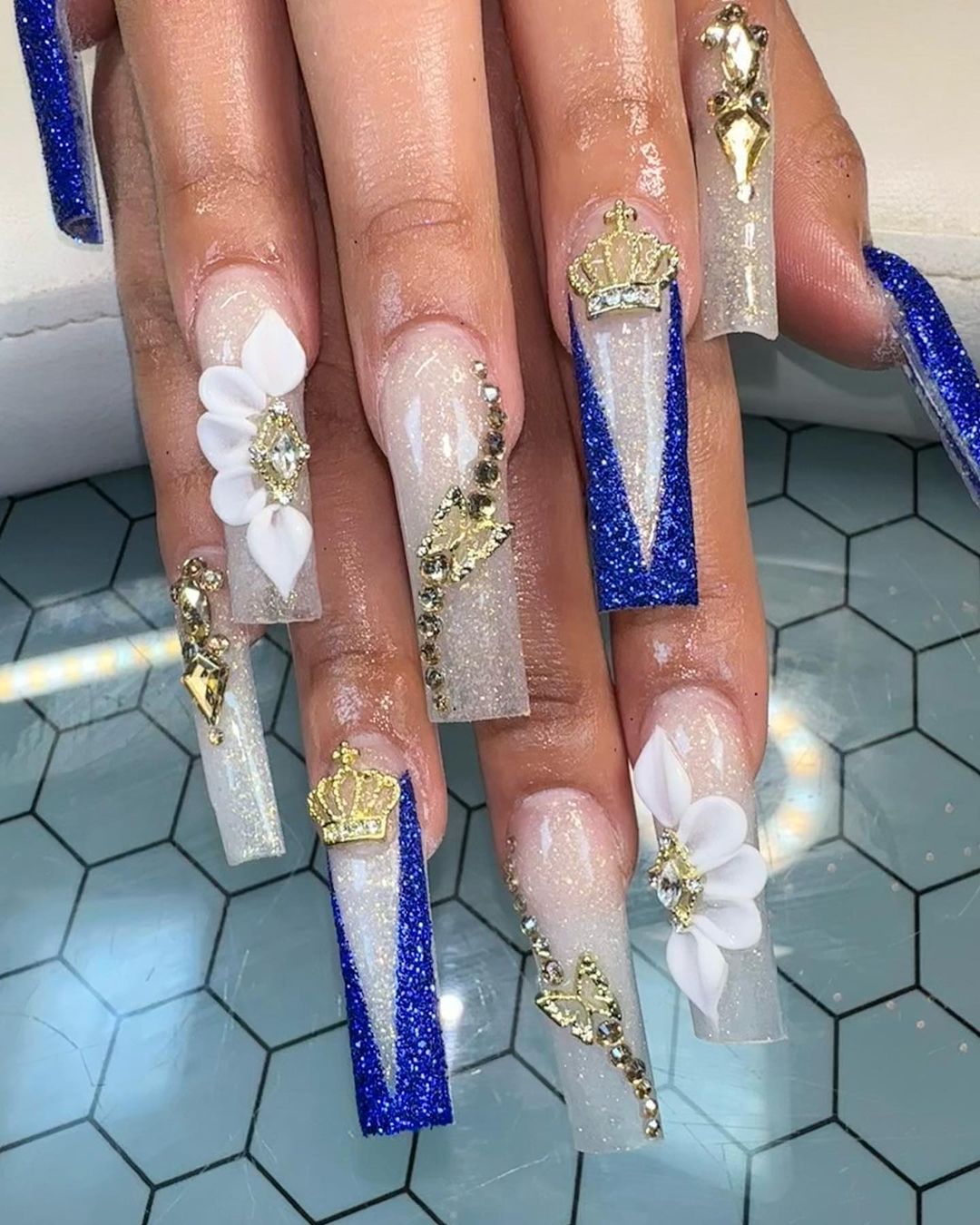 25+ Royal Blue Nail Designs So Regal, You'll Feel Like a Queen! - Sweet ...