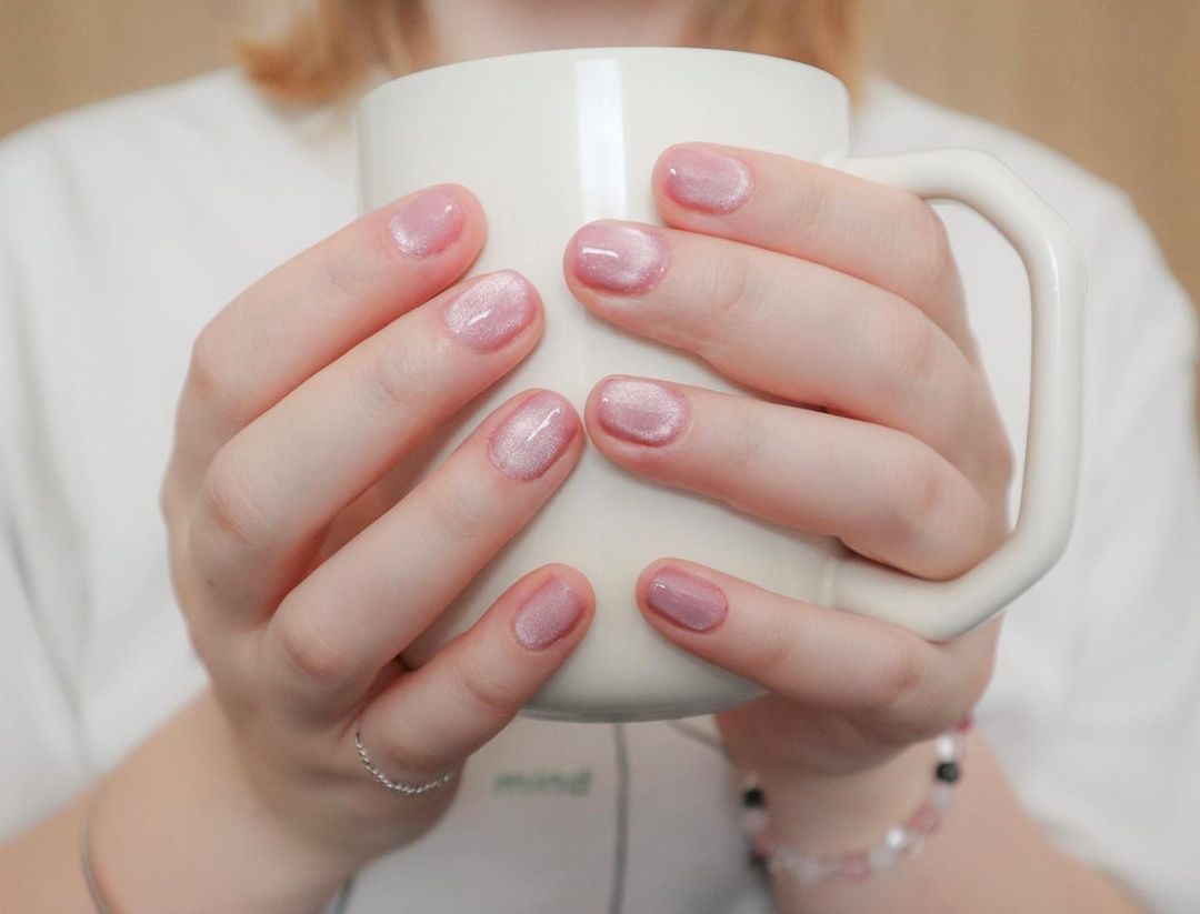 20 Short Pink Nails - Sweet Money Bee