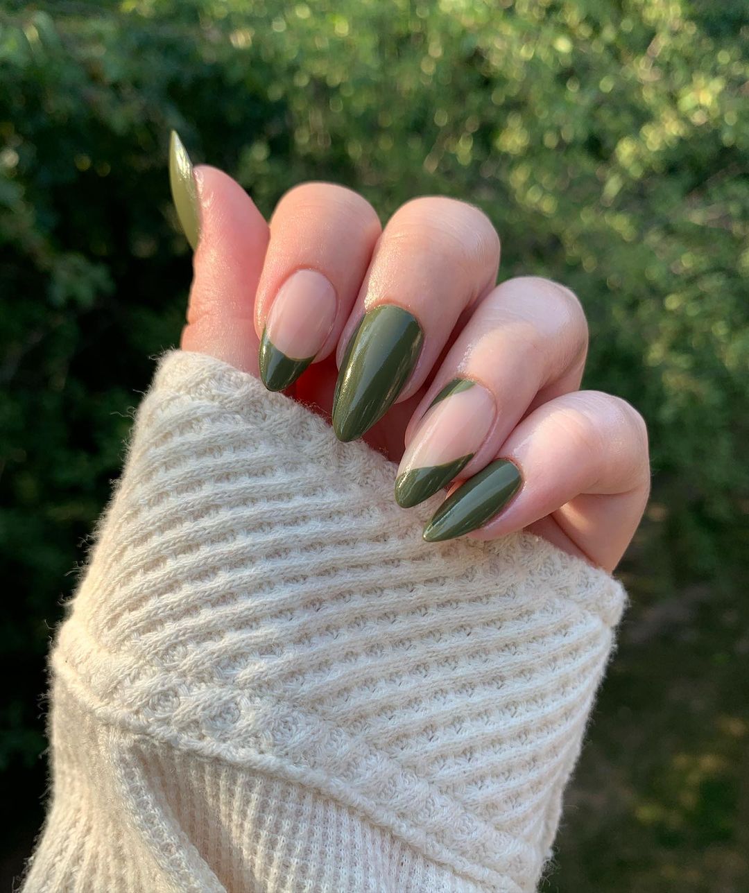 20 Olive Green Nails - Sweet Money Bee