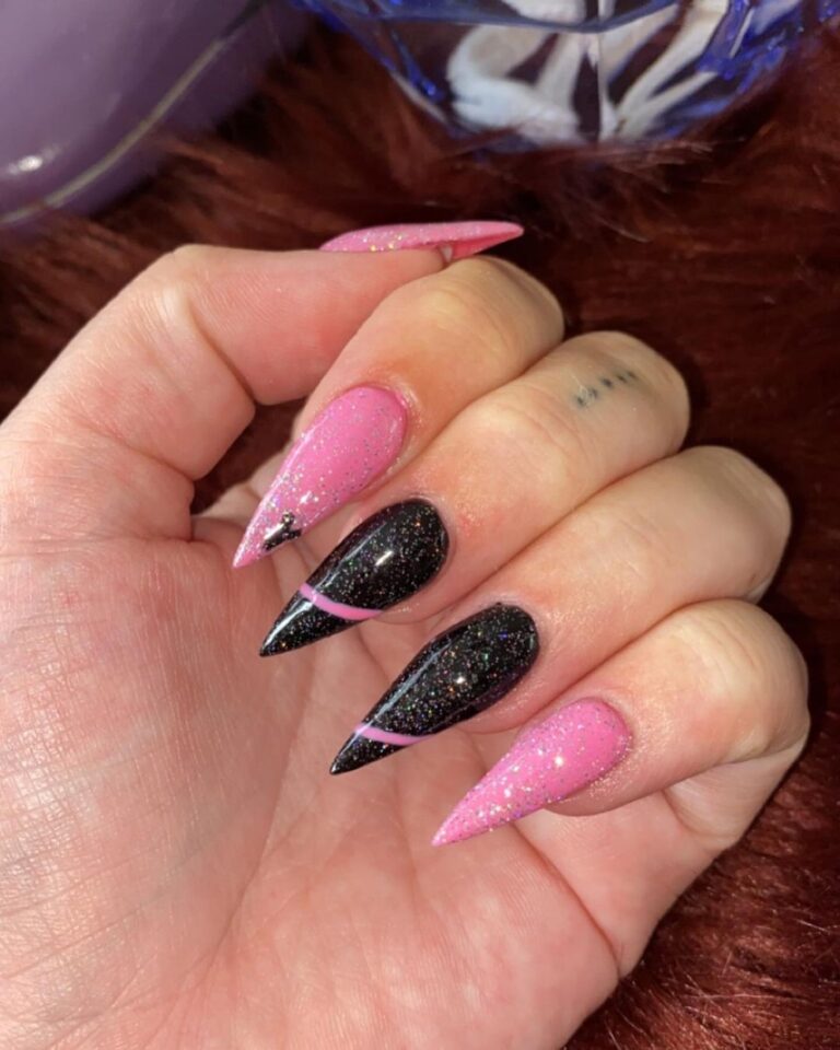 20 Pink Stiletto Nails - Sweet Money Bee